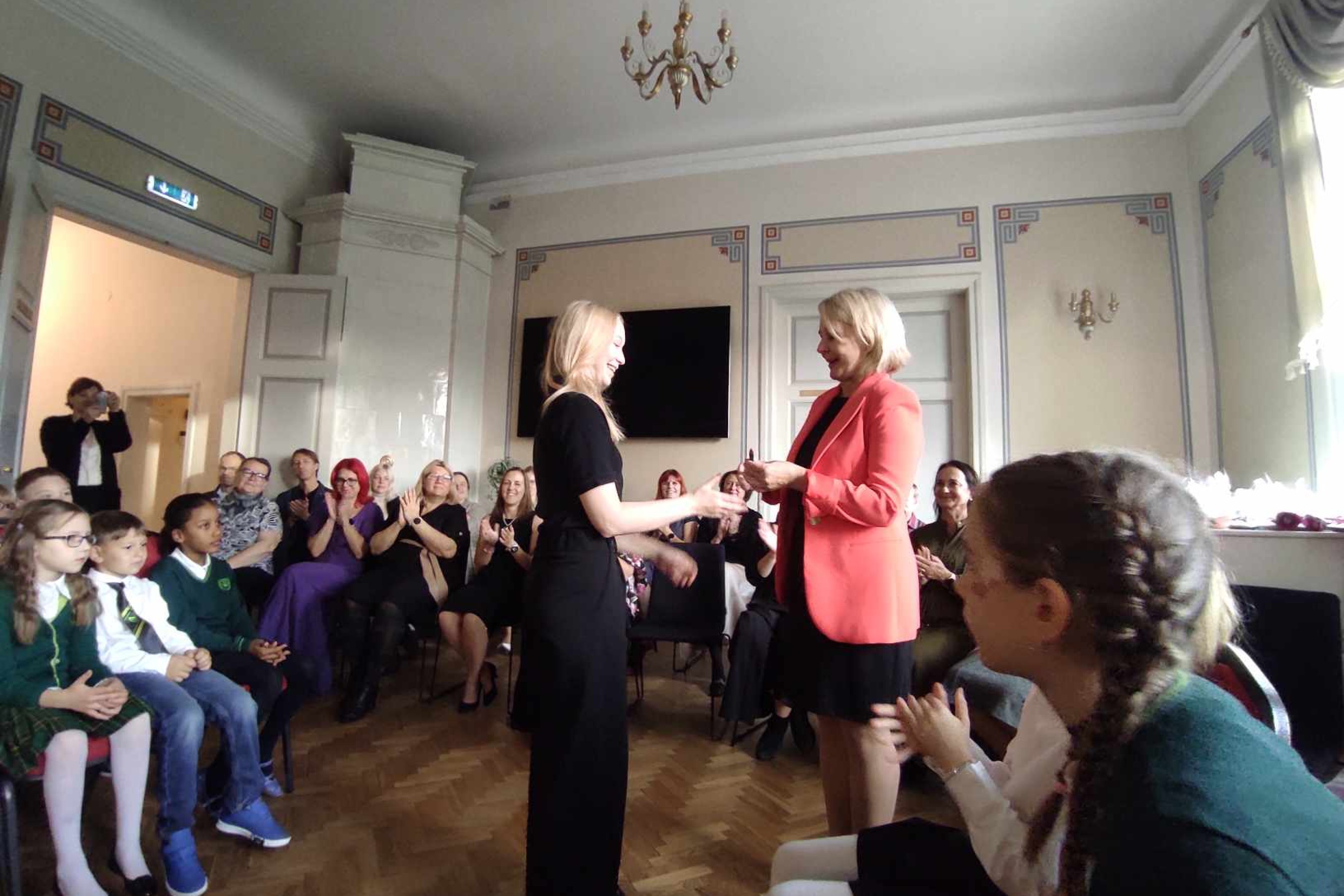 383685080_334260035720697_7593812439626742313_n.jpg?h=af5dbc32&itok ...